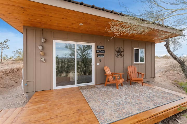 Winters Oasis Bungalow And Stalls - Wickenburg, AZ