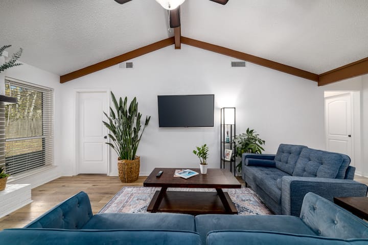 Relaxing 3br Home In Irving | Near Attractions - Irving, TX