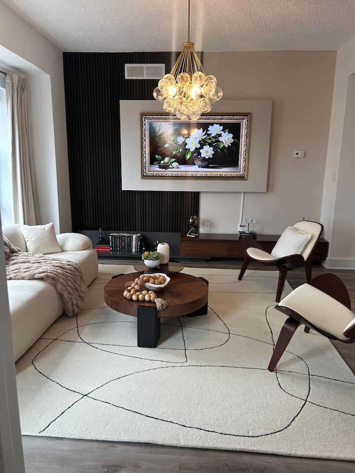 The Monroe | Elegant 2br/2ba Downtown Stamford - スタンフォード, CT