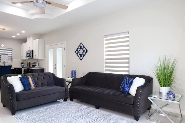 Clase Azul Executive Suite - Edinburg, TX