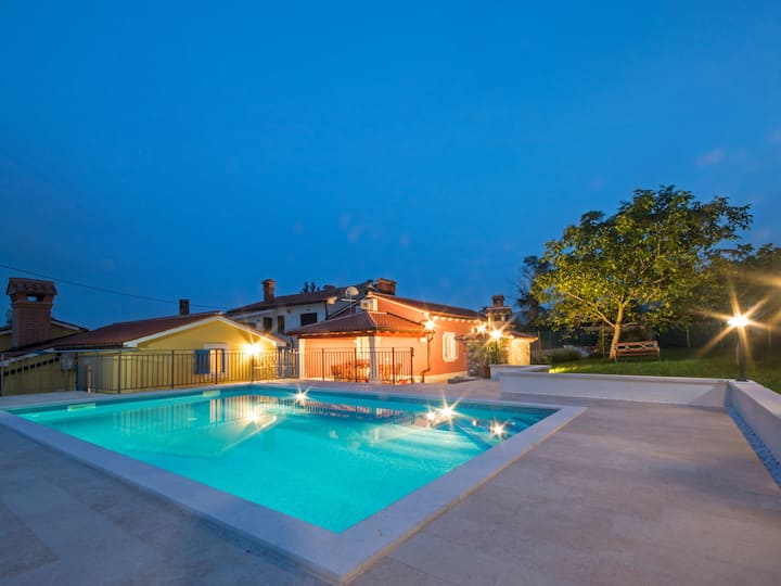 Charming And Private Villa 15 Km From The Sea - 伊斯特里亞半島