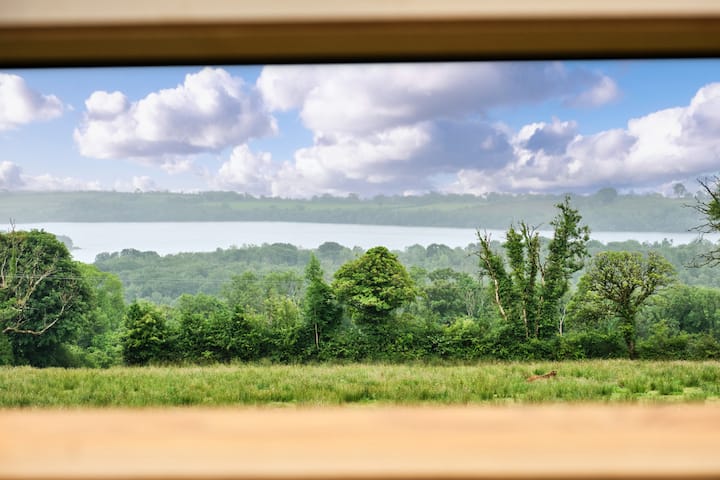 Green Gables - Lake Views  Contemporary With Annex - Donegal