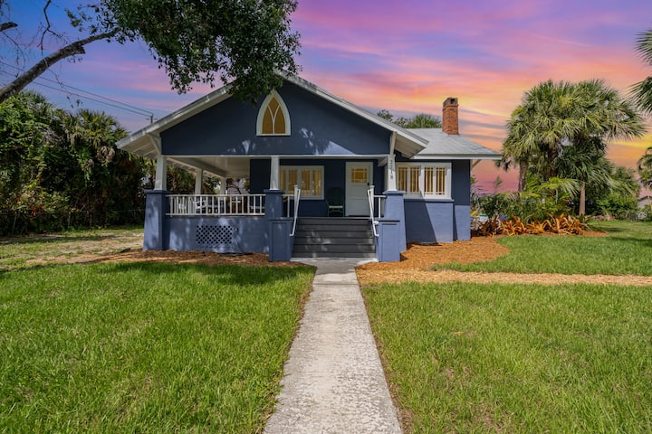 Lotus · Eclectic Charm Near Downtown And River - Melbourne, FL