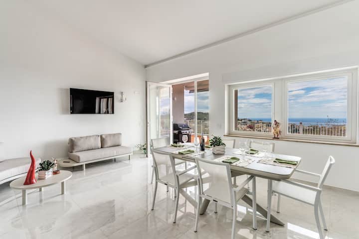 Modern Sorrento Coast Villa With Pool & Terrace - Sorrento