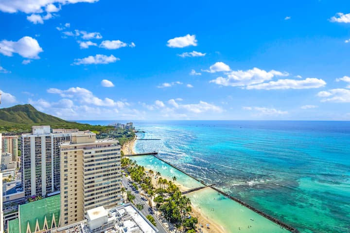 Luxury Oceanfront High Floor @ Waikiki Beach Tower - Honolulu