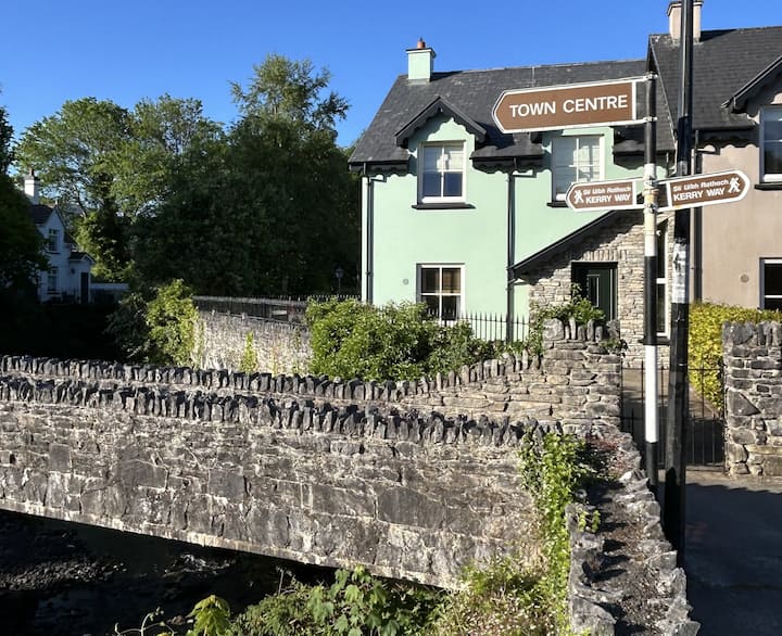 3 Bedroom Townhouse In The Heart Of Kenmare - Kenmare