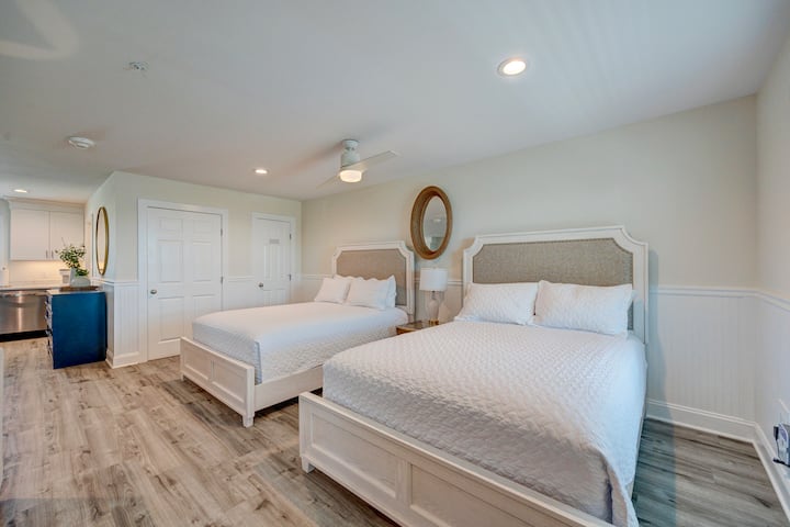 Adjacent 2nd Floor:  2004 (Queen) & 2005 (Queen) - Surf City, NC