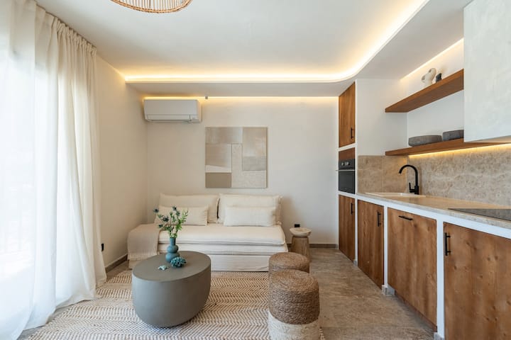 10- Gym Sauna & Pool In Private Building - Menorca