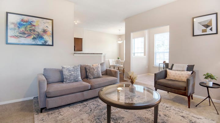 Landing | Incredible 1bd, Tennis Court, Gym - Germantown, TN