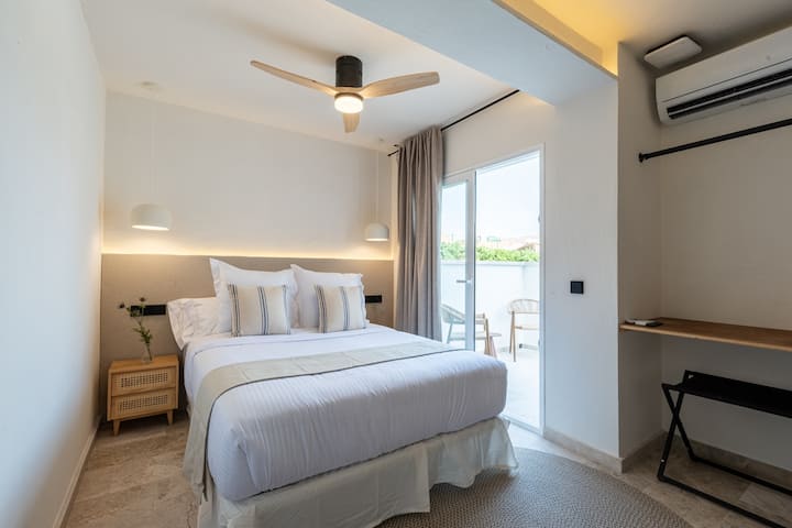 19- Sauna Pool & Gym - Minorca