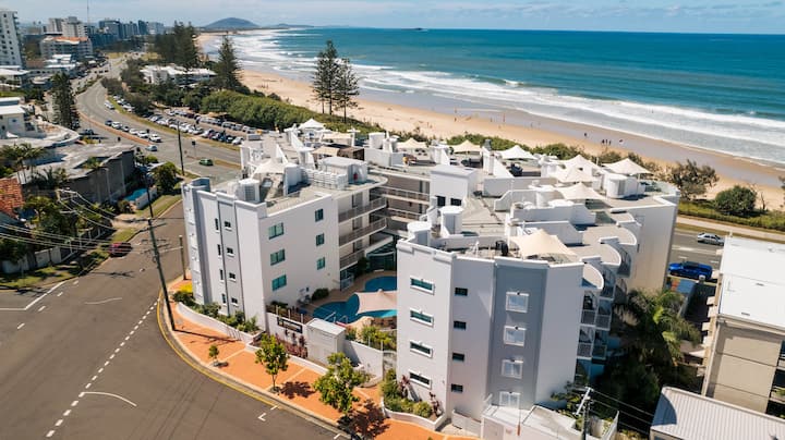 Beachside Two Bedroom - Alexandra Headland