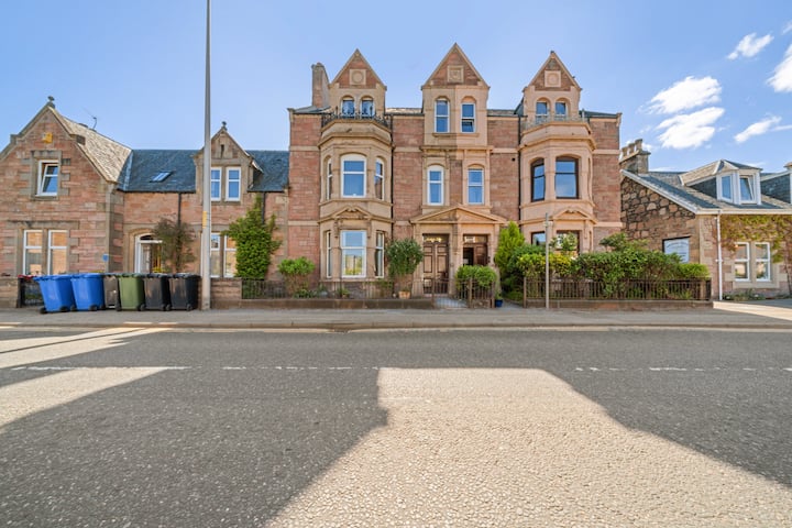 Mystayinn Cedar Villa 9 Bedroom House - Inverness - 印威內斯