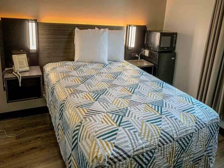 1 Lit Roi | Non-fumeur, Bain À Remous - Rockford