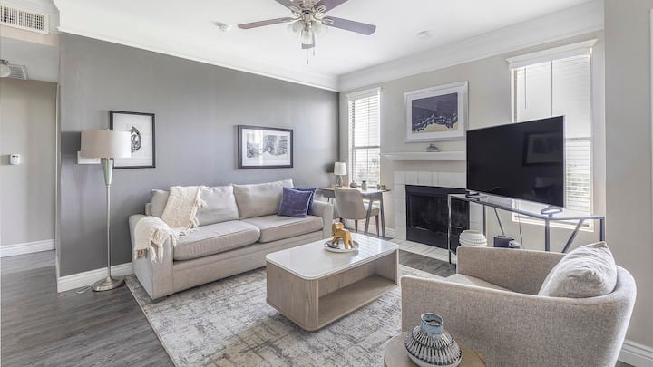Landing | Incredible 2bd, Gym, Clubhouse - North Richland Hills, TX