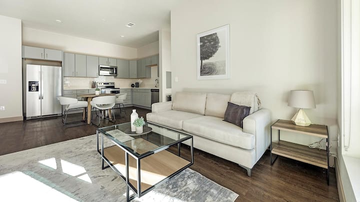 Landing | Beautiful 2bd, Gym, Clubhouse - Littleton, CO