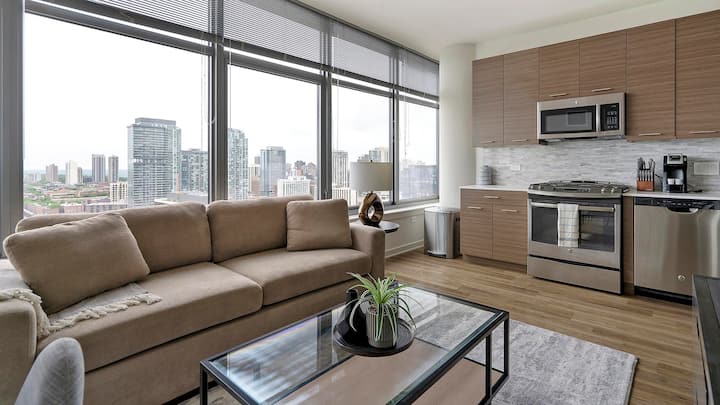 Landing | Amazing Studio, Pool, Clubhouse - Chicago