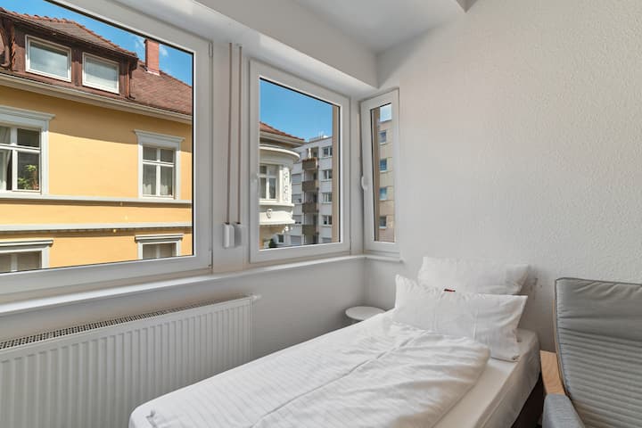 1. Og Links - Pforzheim