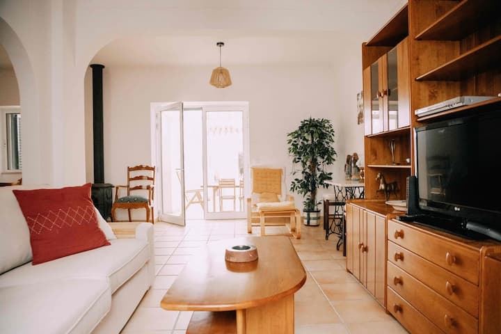 Lagos - 3-bedroom House - Lagos