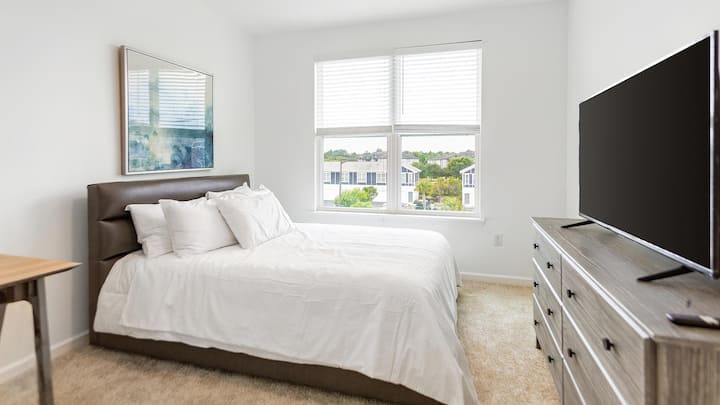 Landing | Stylish 1bd, Pool, Clubhouse - Pooler, GA