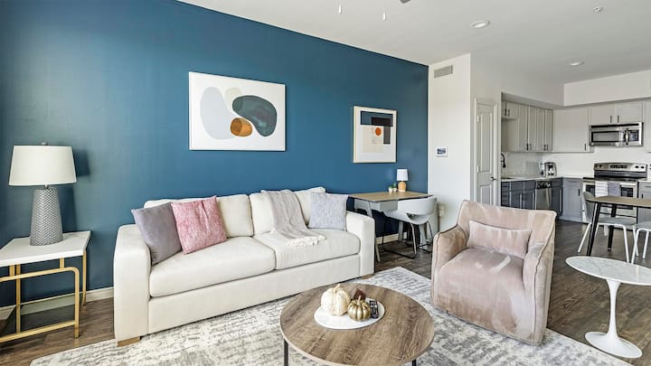 Landing | Stunning 1bd, Pool, Gym - Dallas, TX