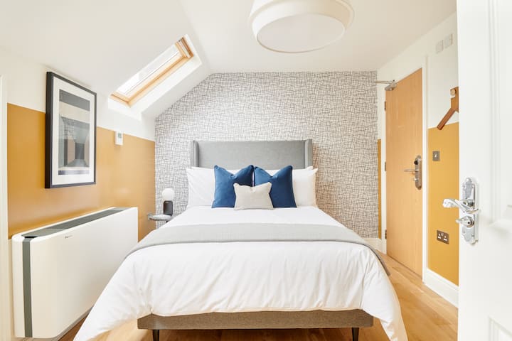 Premium Double Room At The Chapter Camden Town - Londra