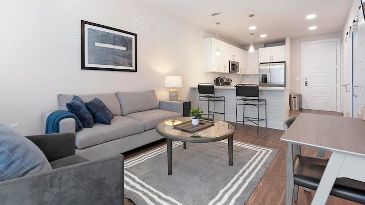 Landing | Amazing 1bd, Clubhouse, Yoga Studio - San Antonio