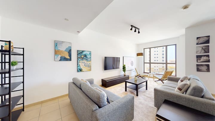 Royale 3 Bedroom I Steps To Jbr Beach I Jumeirah - Dubai