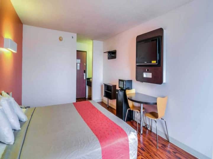 1 Lit Roi | Suite, Fumer - Lynwood, IL