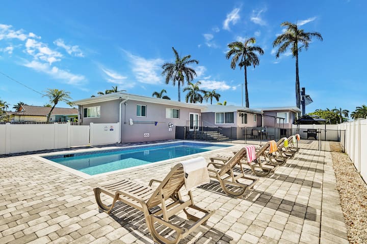 Walk To Hollywood Beach Stylish 5br/4ba Villa - Hollywood, FL
