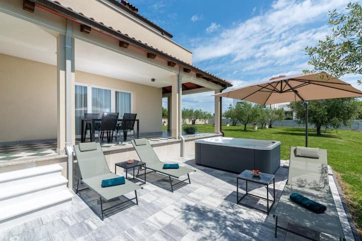 Appartement Vista Olivo (119391-a1) - Novigrad