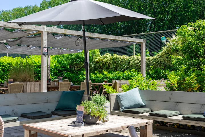 Rejuvenating Escape In Calm Bosschenhoofd - Roosendaal