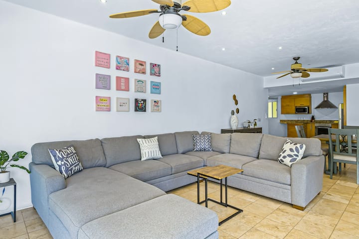 2br Condo Within A Walking Distance To The Beach - 新瓦雅塔