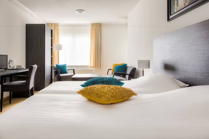 2-unit Welcoming Stay | Picturesque View - Steenwijk