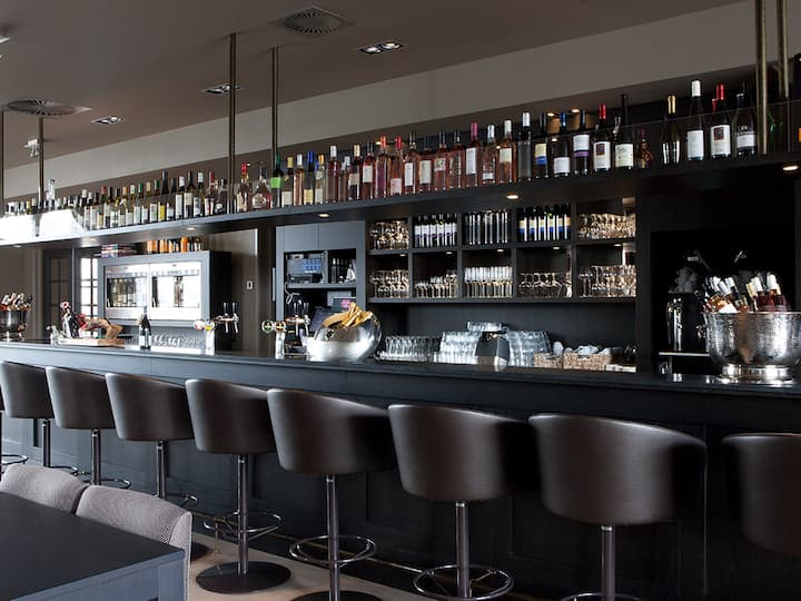 Family Friendly Stay Near Moors & Lakes | 4 Units - Laren