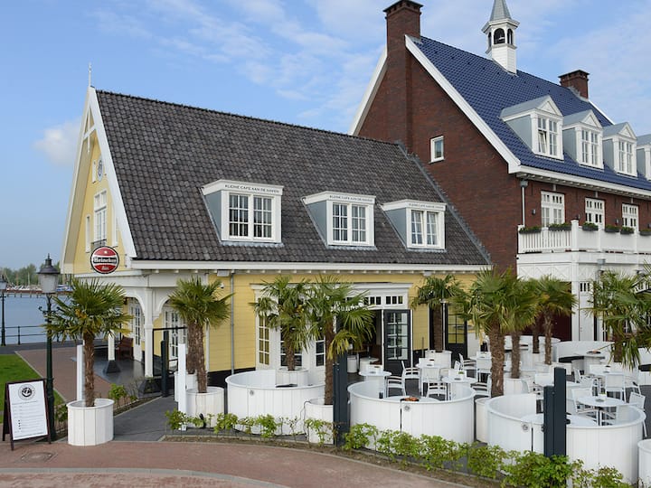 Family Friendly Stay Near Moors & Lakes | 4 Units - Hilversum