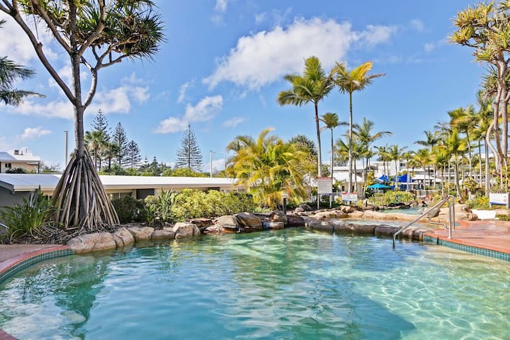 Beautiful Beachside Escape - Mooloolaba