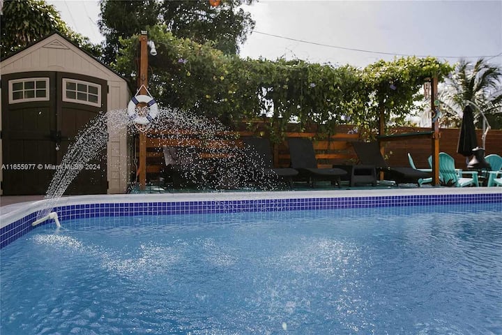 Tropical Oasis W/ Private Pool, Near Pompano Beach - Pompano Beach, FL