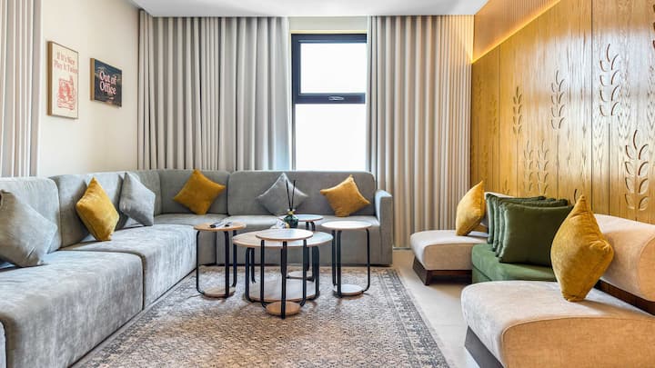 Gr- Luxury 3 Br  Apt | Self Entry - Prime Location - Riyadh