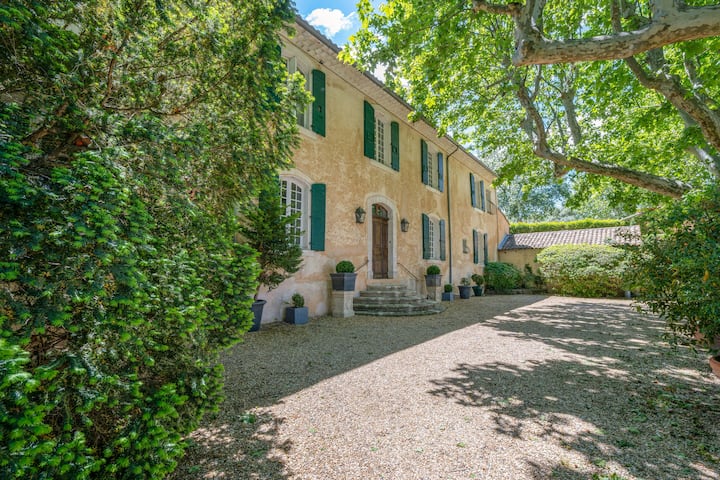 18th Century Bastide With Heated Pool In Provence - Apt