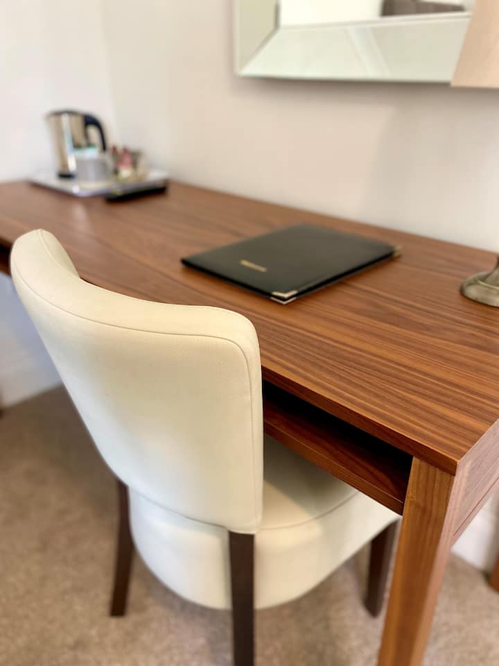 Single Room Ensuite Street View - Mudeford