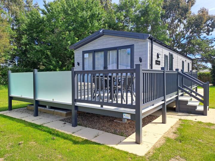 Platinum Augusta Holiday Home 2531 - Chapel St Leonards