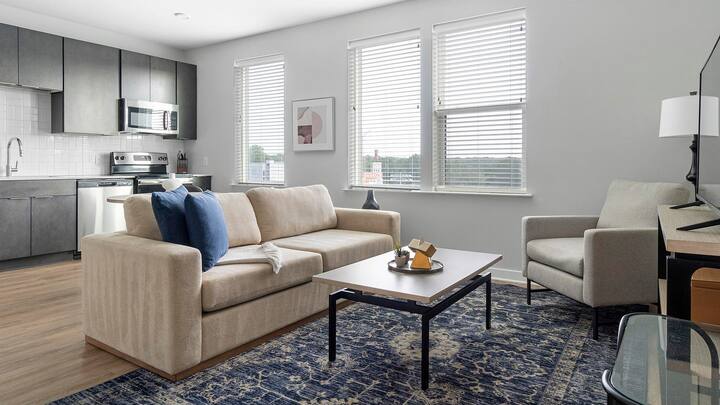 Landing | Incredible 1bd, Courtyard, Pool - Durham, NC