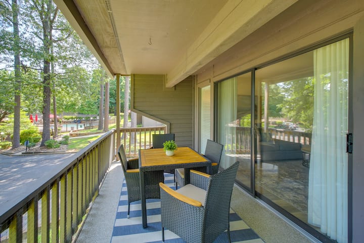 Pool-view Haven In Lake Hamilton! - Lake Hamilton, AR
