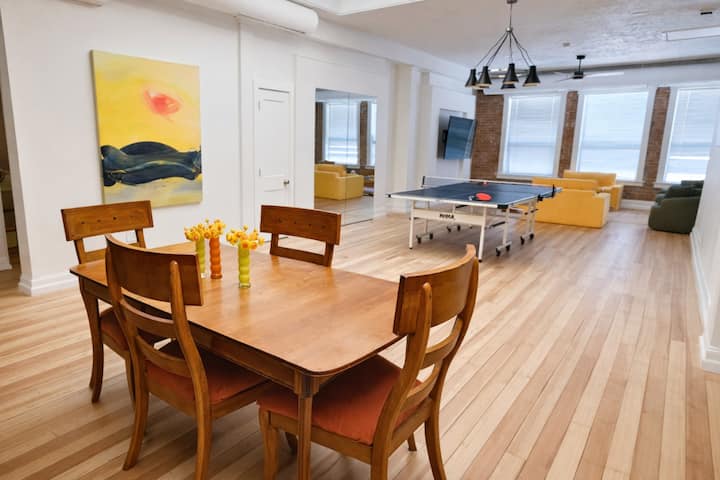 Downtown Disco Loft With Ping Pong - Springfield, MO