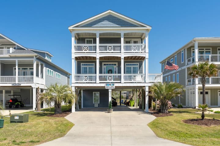 Ocean View, Large Decks, Dog Friendly, Fenced Yard - Oak Island, NC