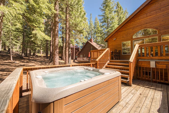 Jackpine Lodge At Tahoe Donner - Hot Tub, Foosball - Truckee, CA