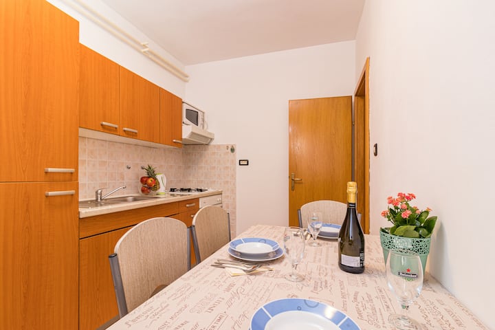 Appartement, Avec Deux Chambres à Coucher, à Pula - Pula