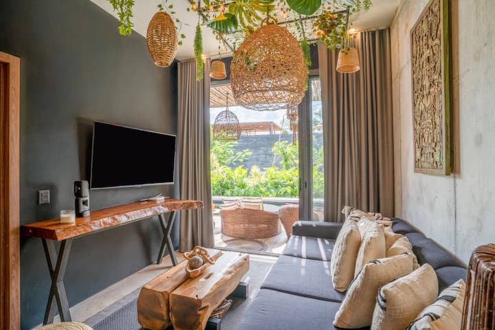 Tropical Apt: 2br Swimout/2 King Beds/gym & Pools - Mexico