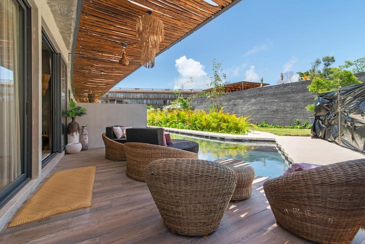 Beutiful Condo: 3 Bdr+ba-swimout/gym/rooftop/pool - Paradise Beach