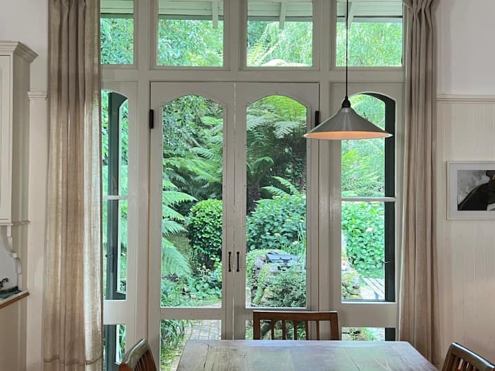 River Song – A Sanctuary By The Yarra River - Warburton